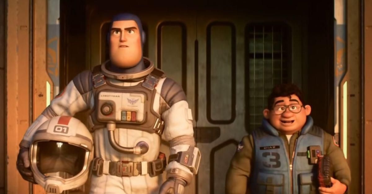 Cut Same Sex Kiss In Pixars Lightyear Added Back In After Backlash