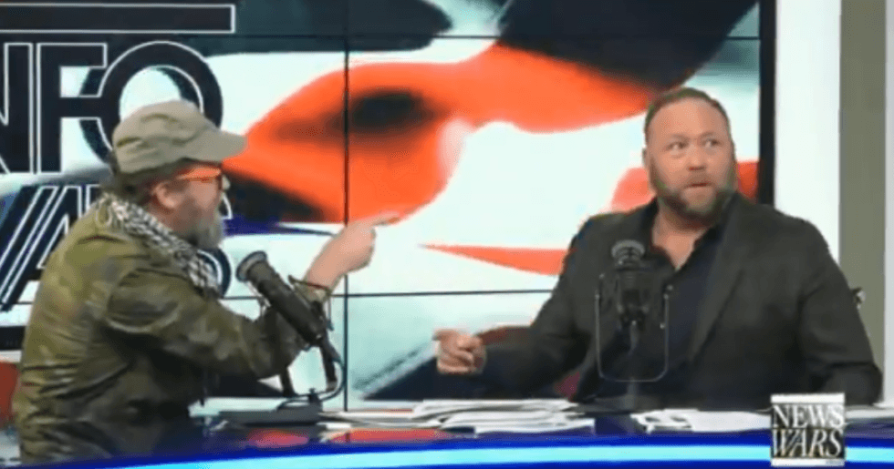 WATCH: Alex Jones Gets Slapped by an Infowars Guest, Shoves Him to the ...