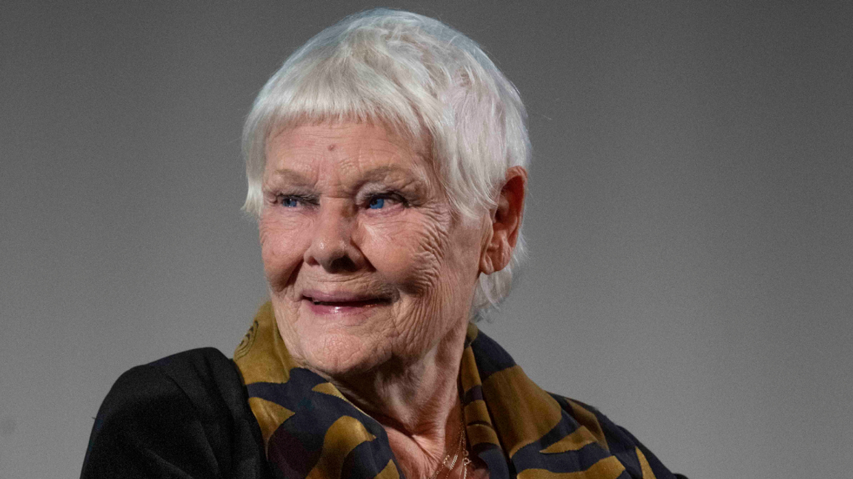 Judi Dench No Longer Goes Out Alone Due To Vision Loss - Comic Sands Judi Dench No Longer Goes Out Alone Due To Vision Loss - Comic Sands